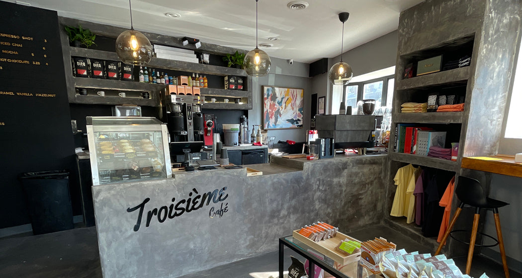 Troisieme Cafe